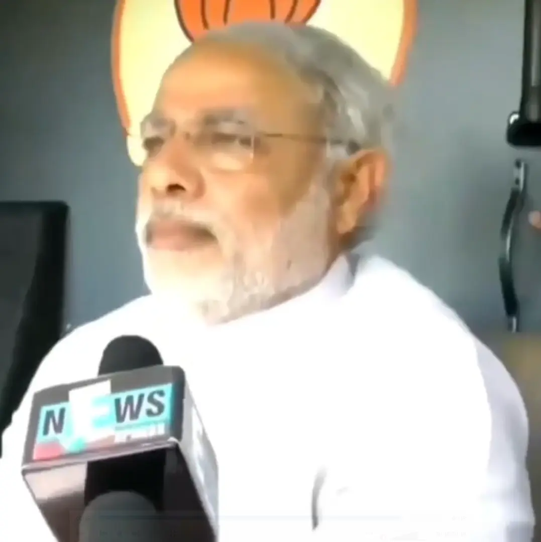 Modi not answering reporters' question - Indian Meme Templates