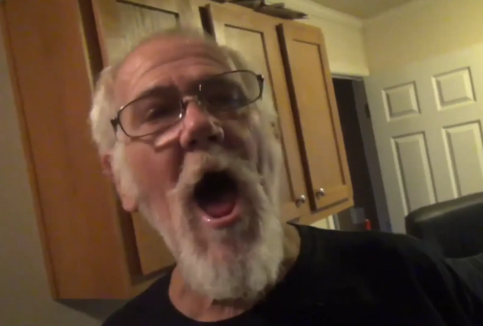 Angry Grandpa Shouts Oh Hell Nah - Indian Meme Templates